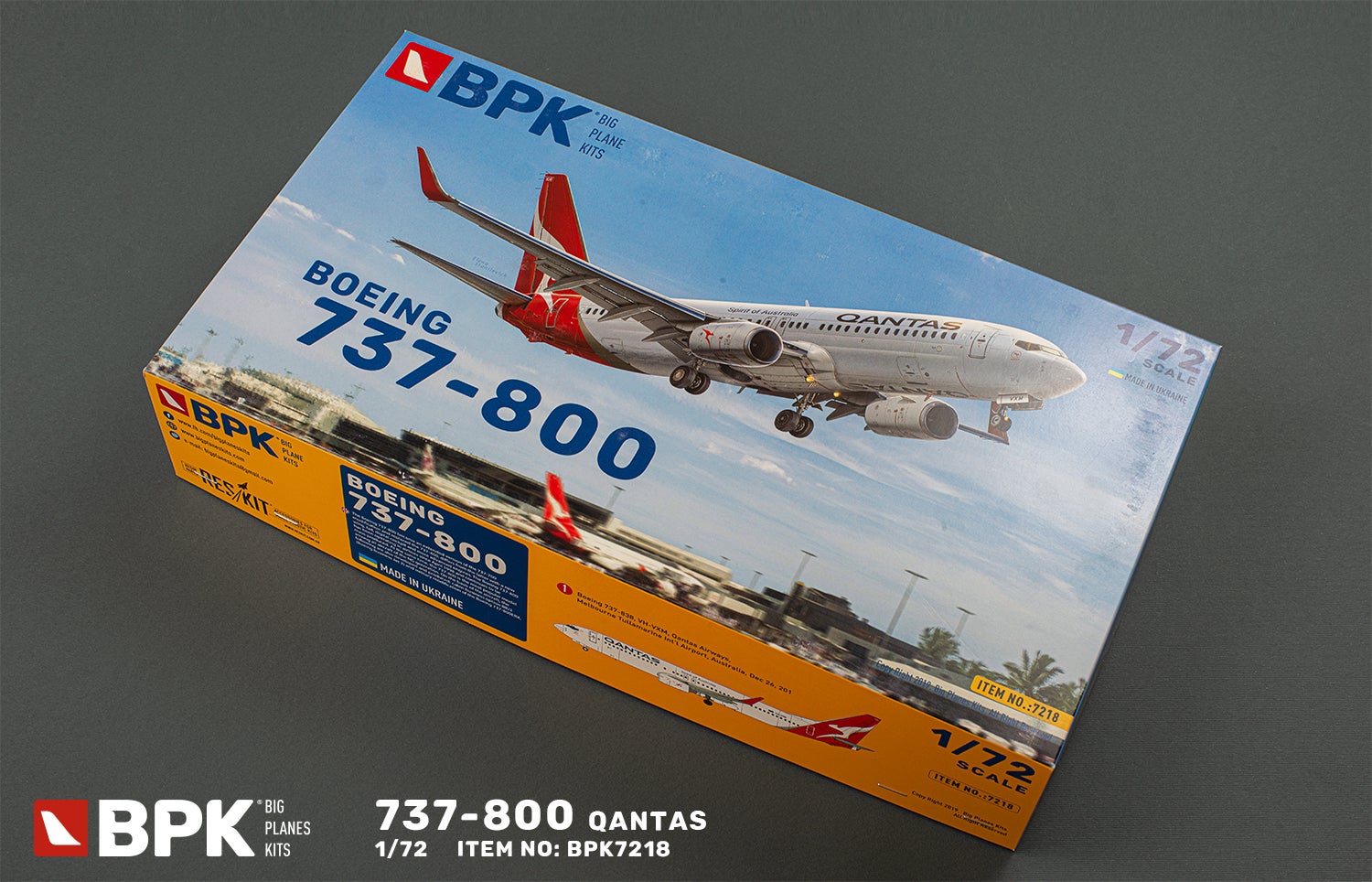 1/72 Boeing 737-800 Qantas | Manscale Models